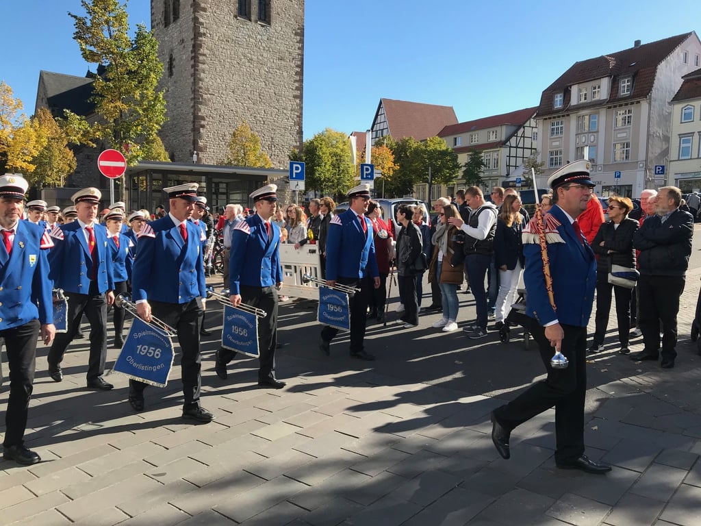 Warburger Oktoberwoche 2022: Festzug der Spielmanns- und Fanfarenzüge