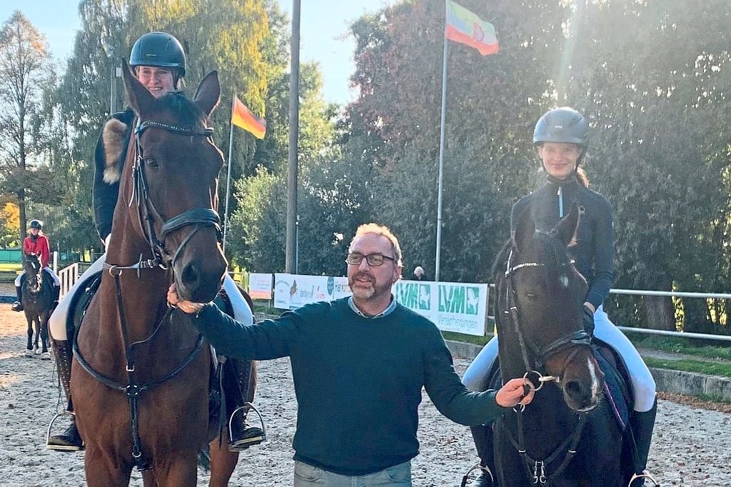 Lilly Kampmann und Leni Abeling erringen die Titel