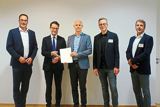 Stadthaus-Förderung „mit Unterschrift und Stempel“