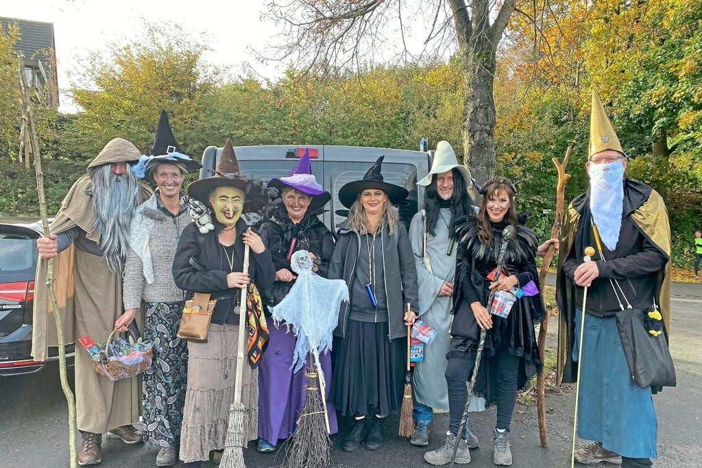 Hexen tummeln sich wieder auf dem Pfad