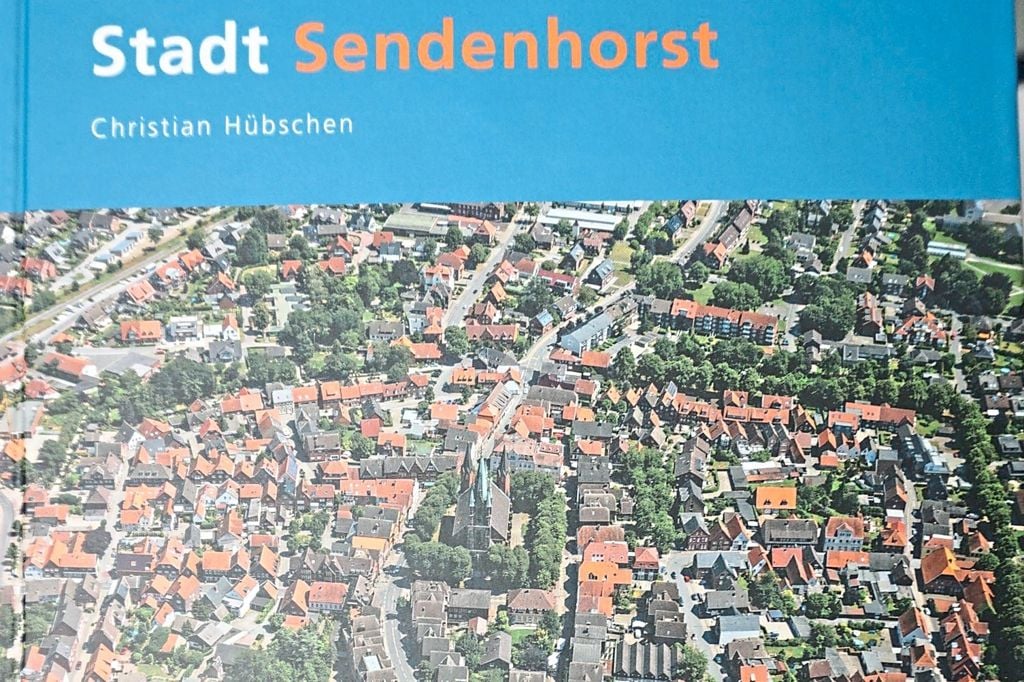 Geografische Kommission gibt Buch über die Stadt Sendenhorst heraus