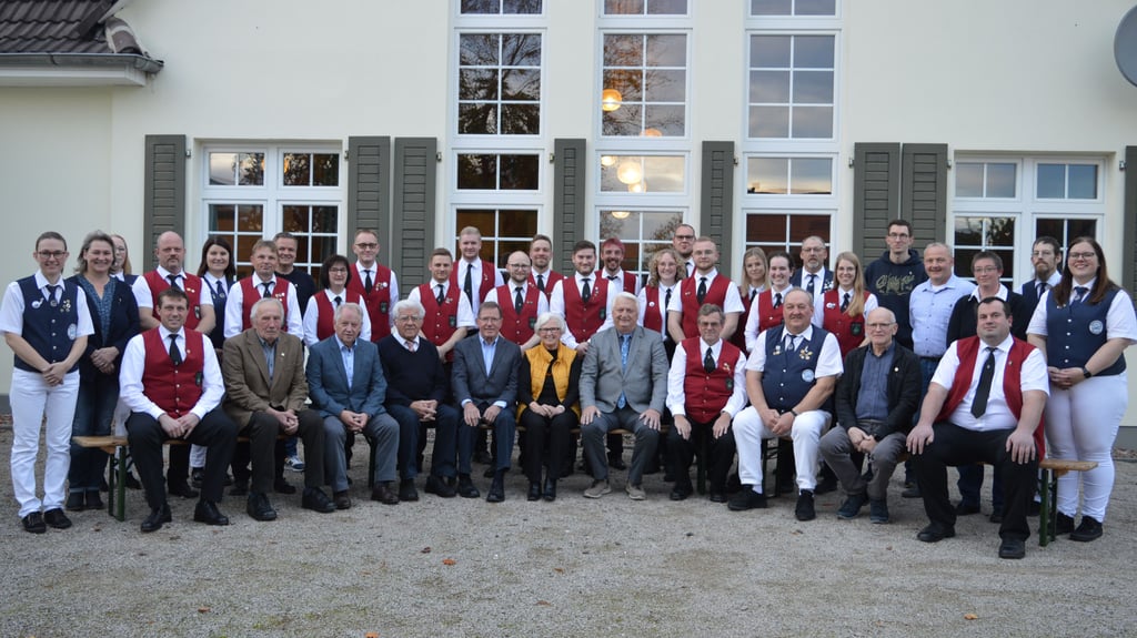 Musikverein Daseburg zeichnet Jubilare aus