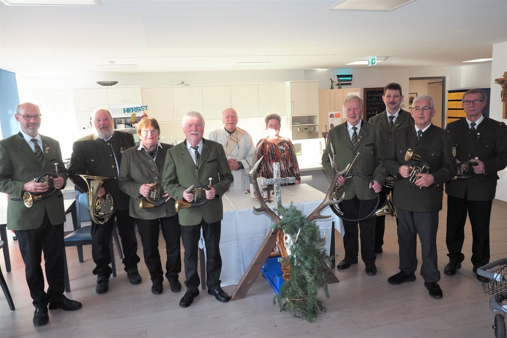 Jagdhornklang erfreut Nieheimer Senioren