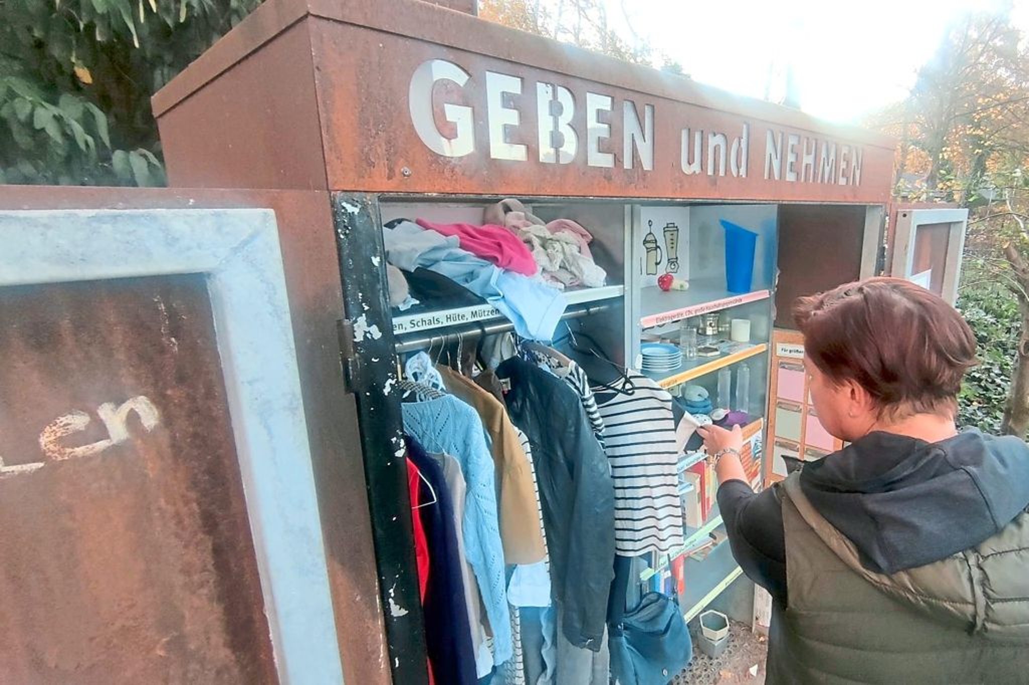 Tausch-Schrank sinnvoll und sauber befüllen