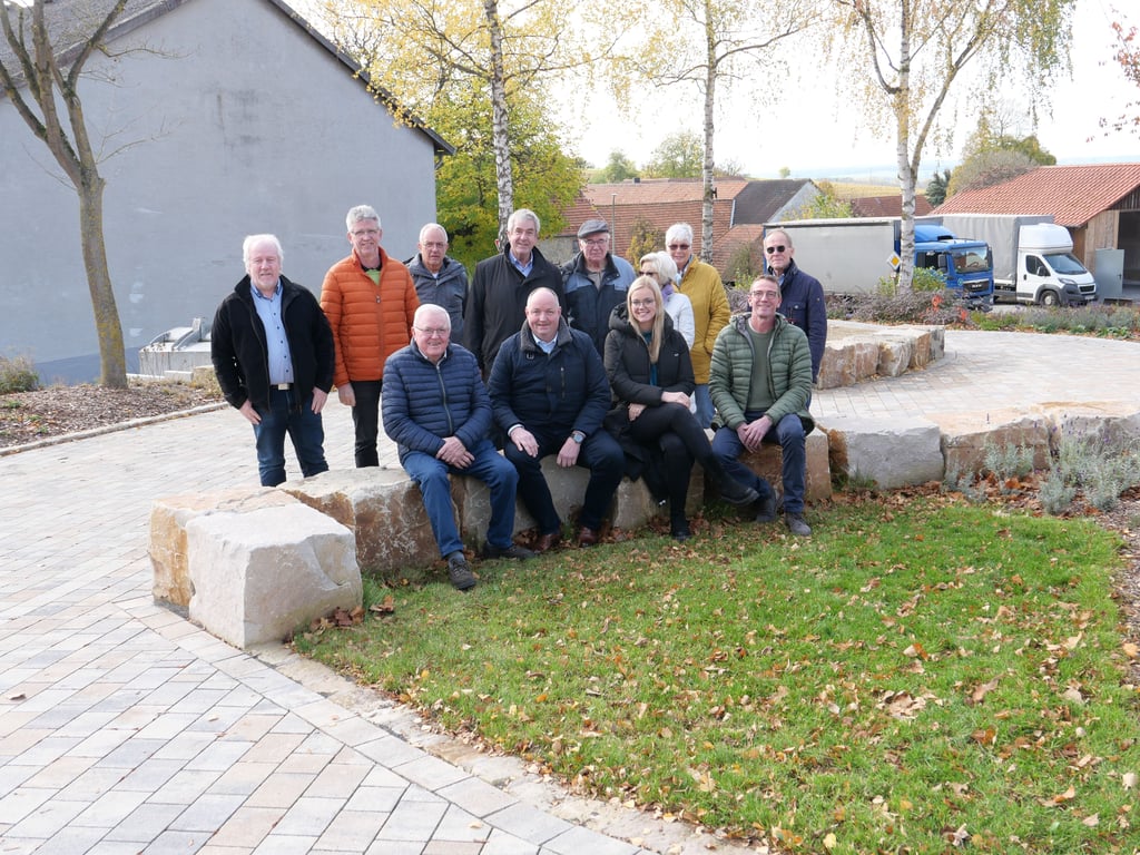 Dorfplatz in Frohnhausen wird zum Mittelpunkt