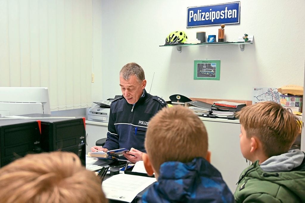 Vorlesestunde an ungewöhnlichen Orten