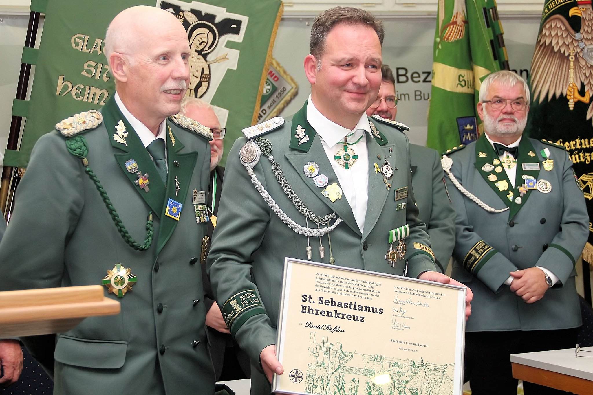 Davd Steffens erhält St.-Sebastianus-Ehrenkreuz