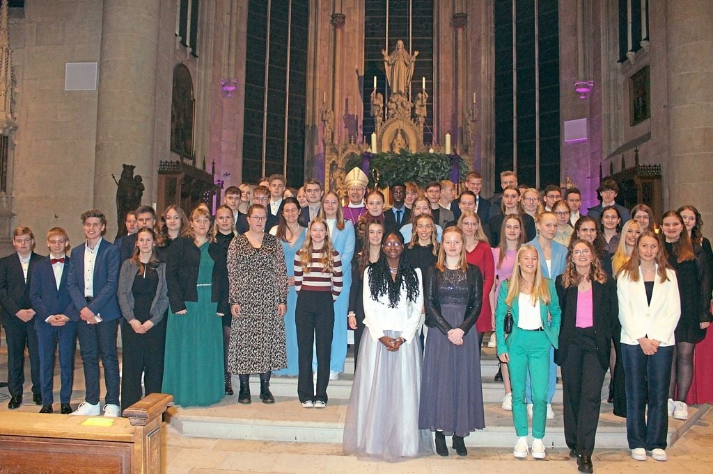 85 Jugendliche gefirmt