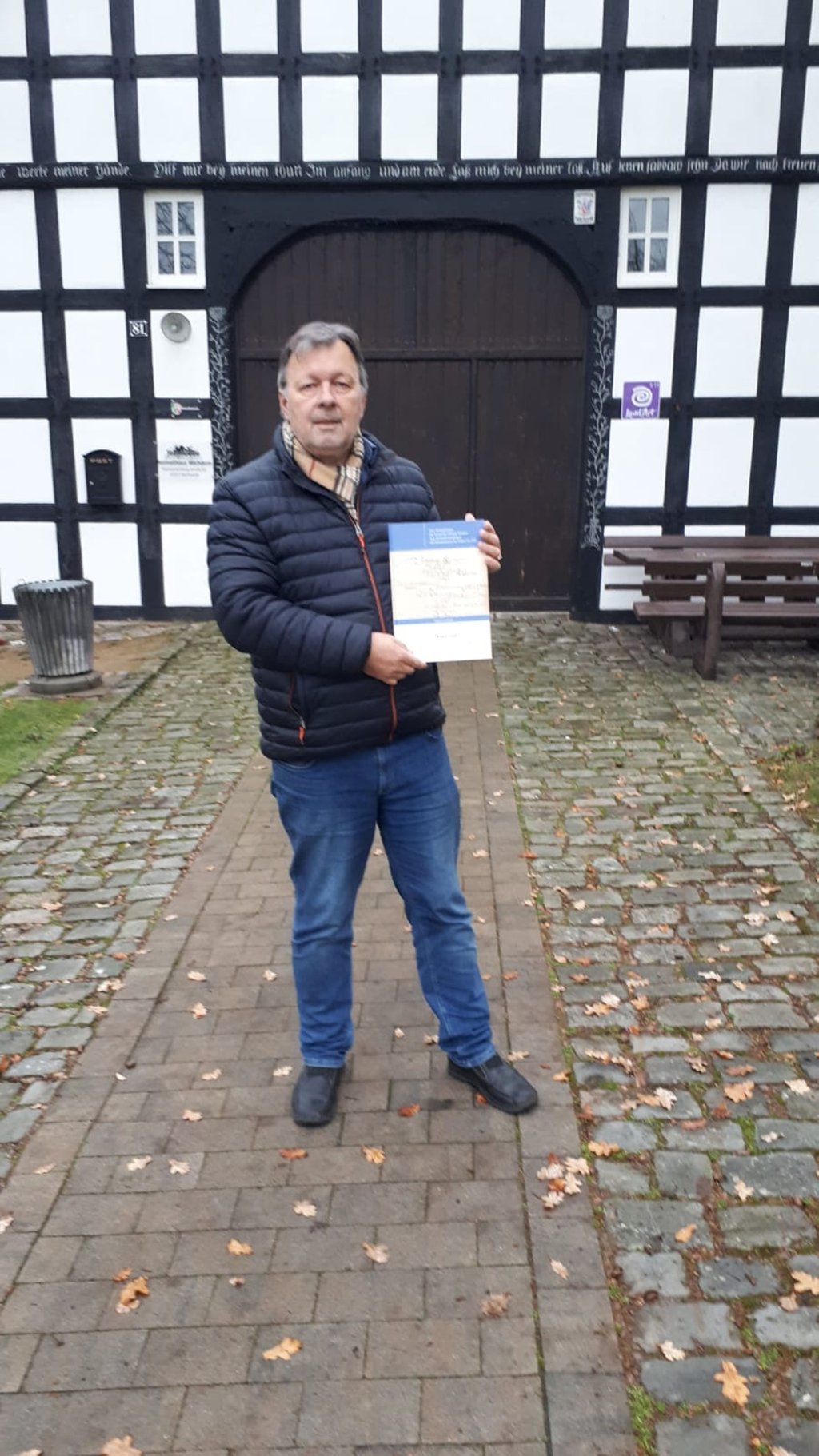 Stemwede: Wenn der Mond plötzlich einen Haken hat