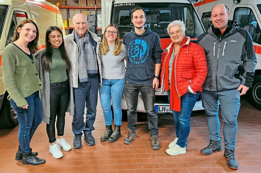 Vater durch Reanimation gerettet: Familie bedankt sich bei DRK-Ehrenamtlern