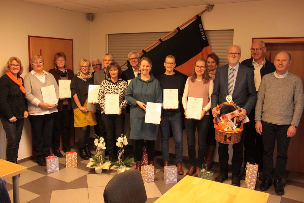 Kolpingmitglieder in Natzungen geehrt