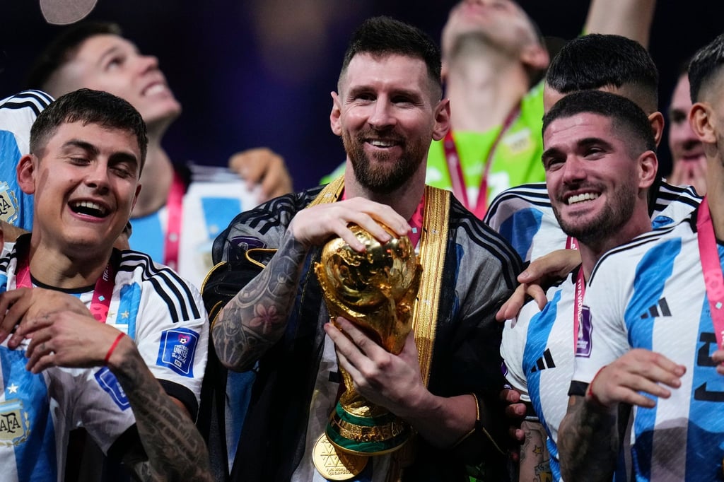 Messi bester WM-Spieler - Martinez irritiert mit Jubel-Geste