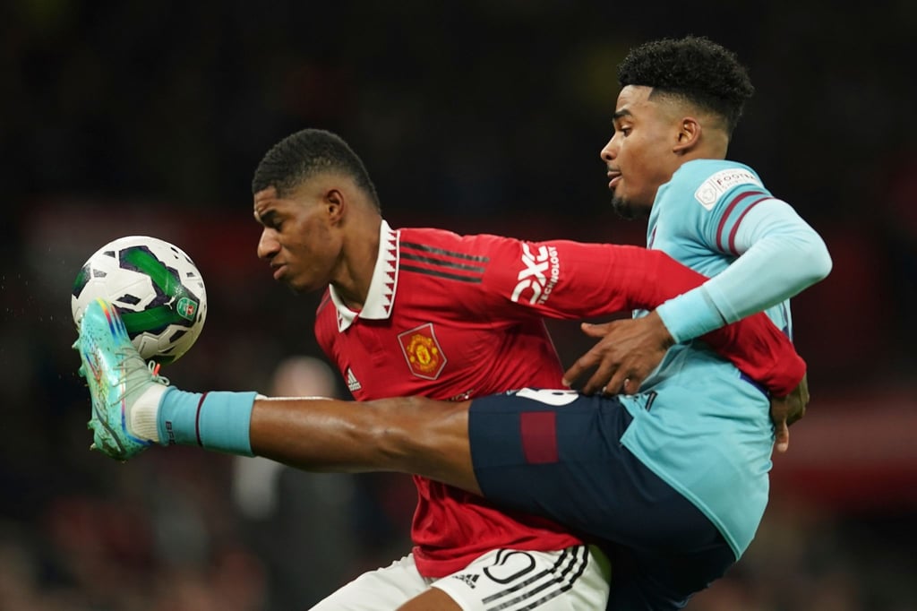 Manchester United bindet vier Nationalspieler bis 2024