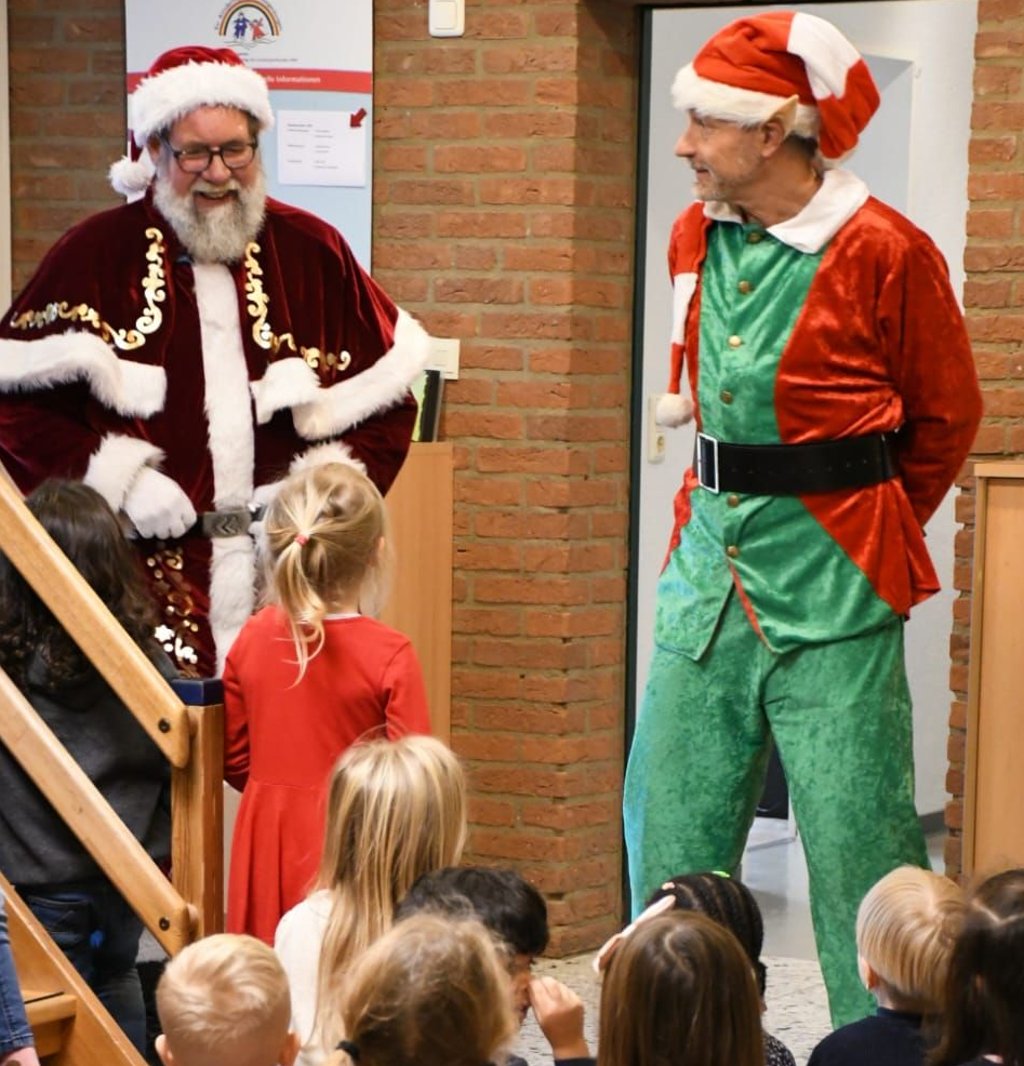 Kita Regenbogen hilft dem Lübbecker Weihnachtsdorf