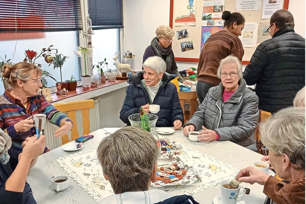 Ehrenamtliche ermutigen sich gegenseitig