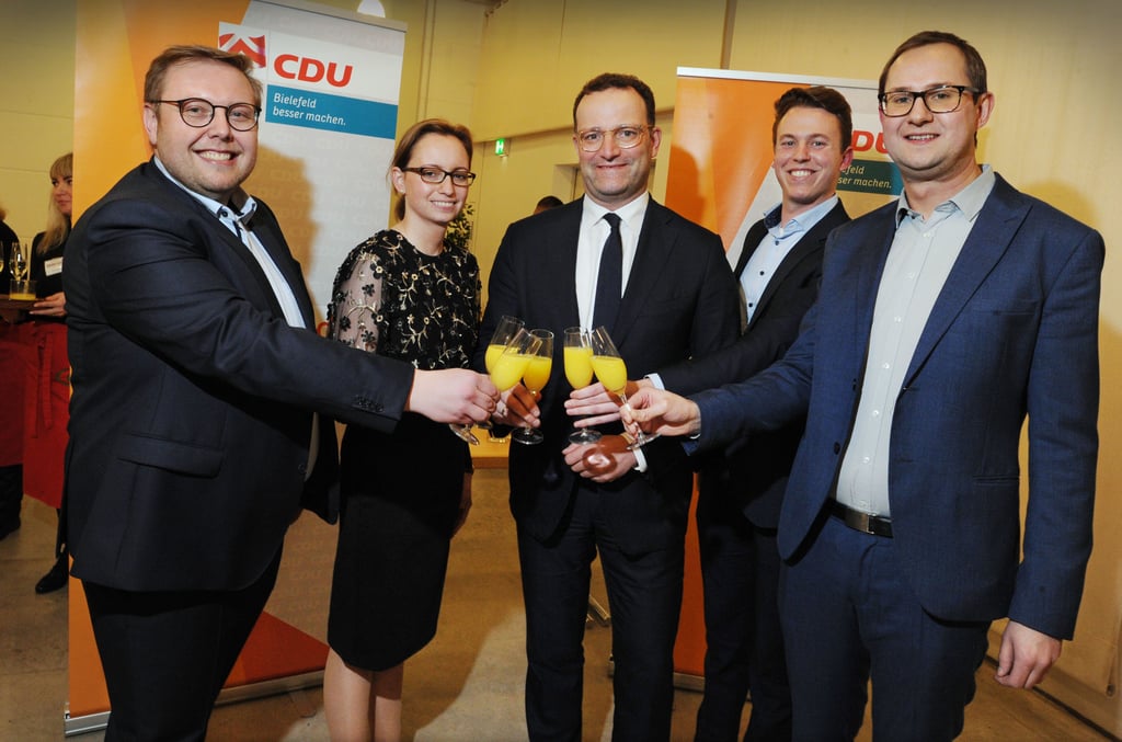 Die Rollkragenriege haut auf den Putz