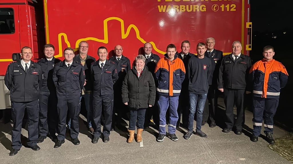Warburg: Löschzug West der Freiwilligen Feuerwehr absolviert 124 Einsätze