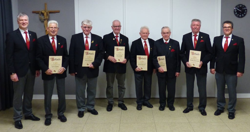 Rudolf Biermann und Josef Hölscher singen seit 70 Jahren im MGV Cäcilia ...