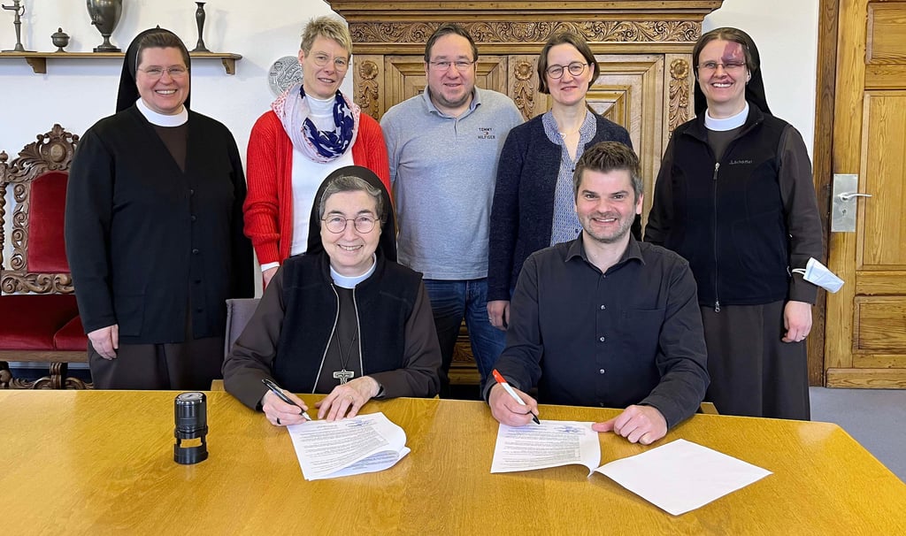 Franziskanerinnen Salzkotten kooperieren mit katholischer Bildungseinrichtung