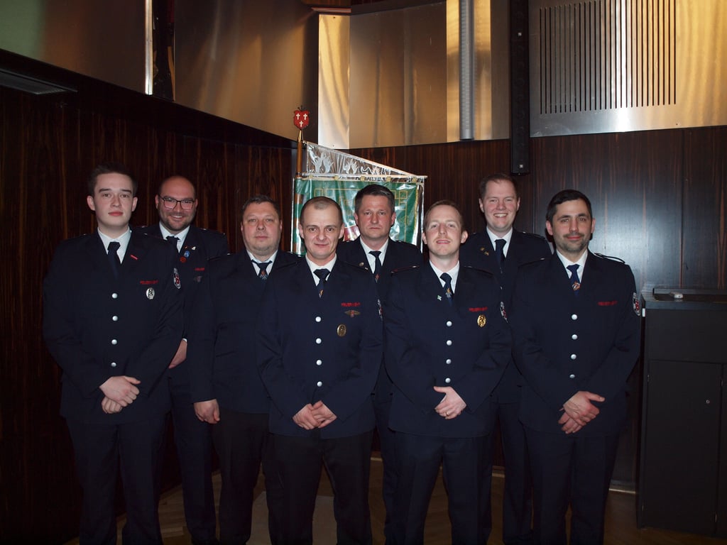 Ehrungen und Neubau-Pläne bei Versammlung der Feuerwehr Bad Lippspringe