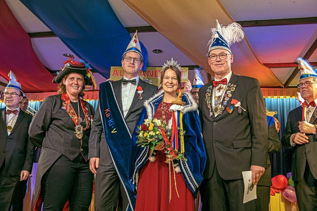 KaKiV feiert Prinzessinnen-Proklamation im ausverkauften Saal Rickermann