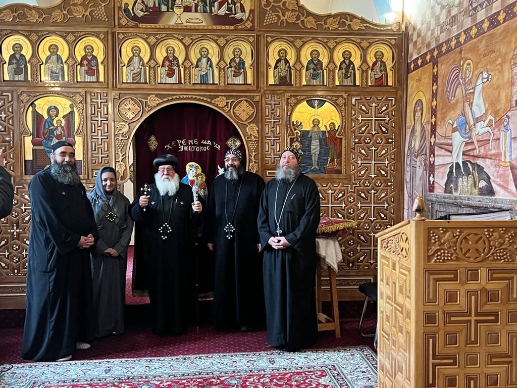 Erste koptisch-orthodoxe Novizin in Höxter – Weberhaus in Nieheim wird ...