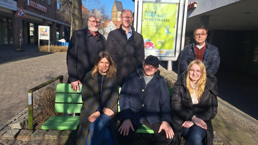 Kirmes und verkaufsoffener Sonntag: Halle blüht auf