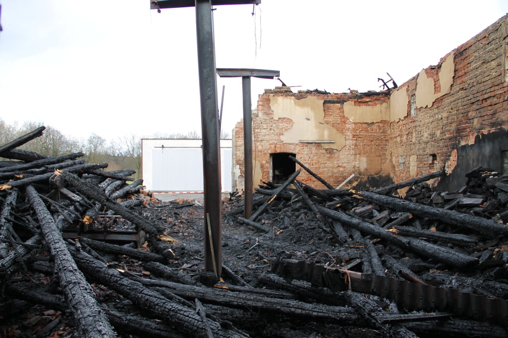 Großeinsatz: Scheunenbrand in Löhne