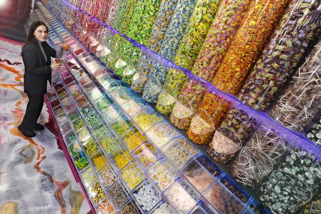 Bonbons Und Lakritze Bis Unter Die Decke