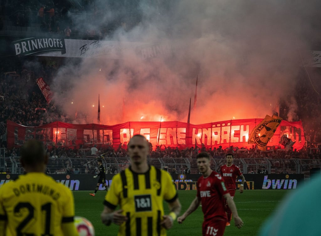 Pyro-Vorfall in Dortmund: Polizei leitet Strafverfahren ein