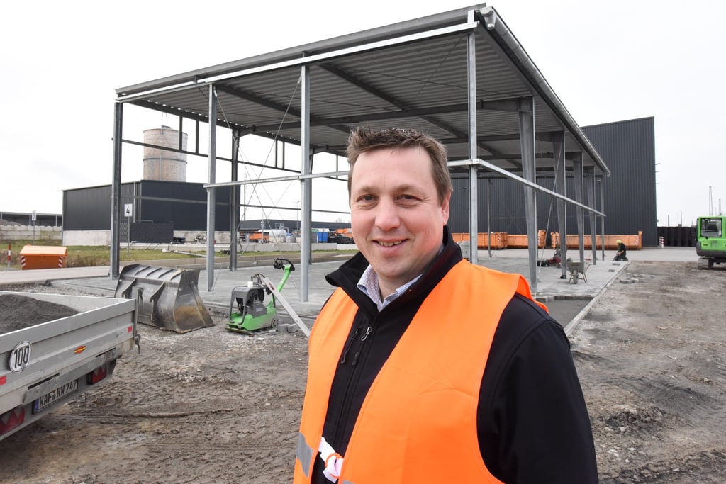 Lagerhalle geht auf Wanderschaft