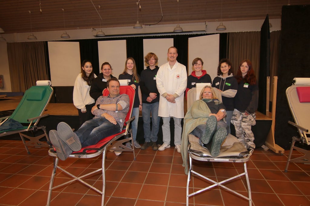 Schüler in die Blutspende begleiten