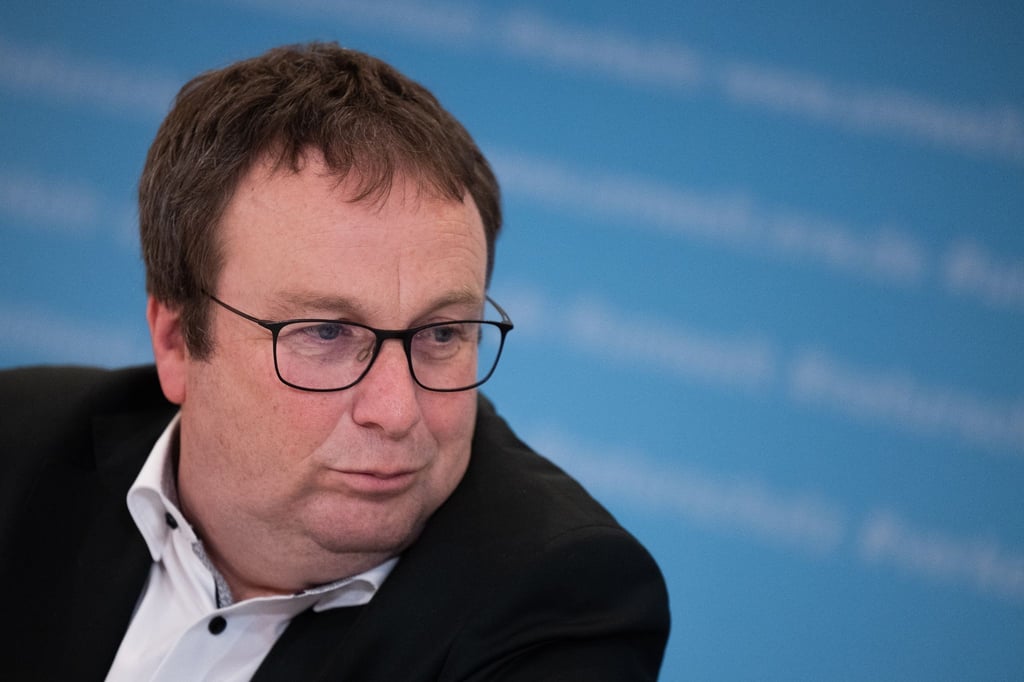 Krischer hofft auf schnelle Lösung in Tarifstreit