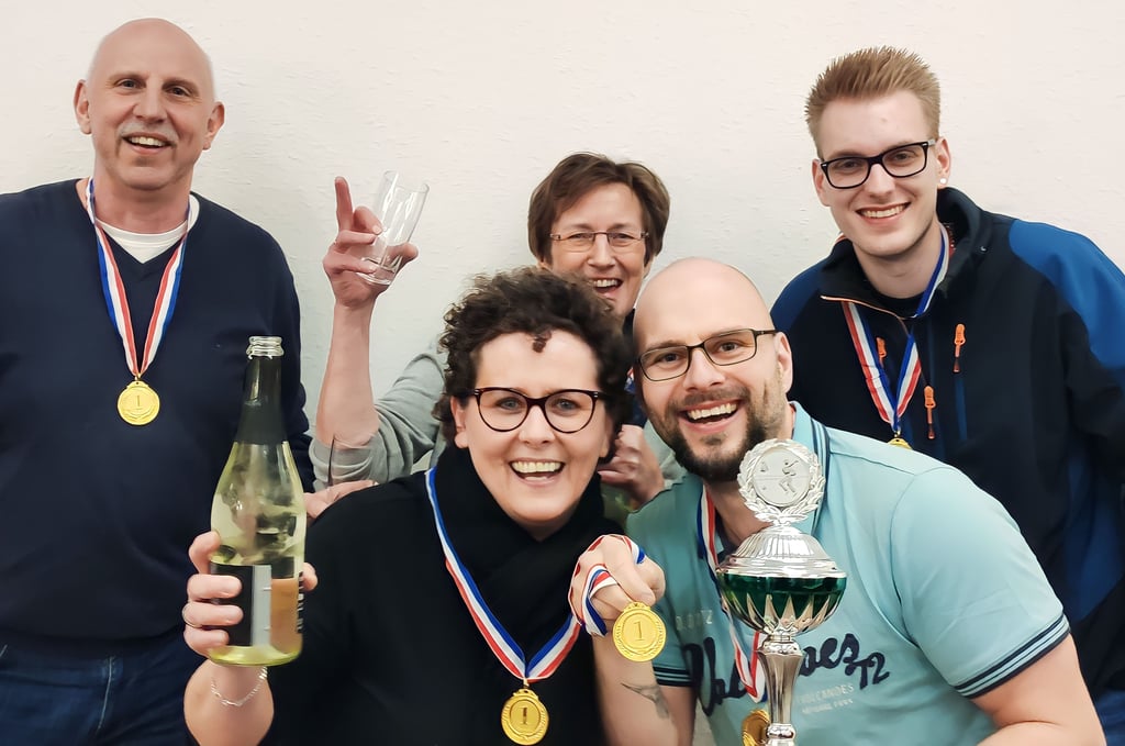 Rahden: Schützen lassen die Kugeln rollen