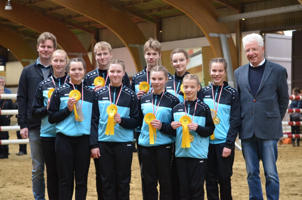 Kreismeisterschaften im Voltigieren: RV Diemeltal I holt den Titel