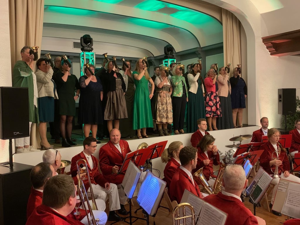 Stemwede: grenzübergreifender Jägerball