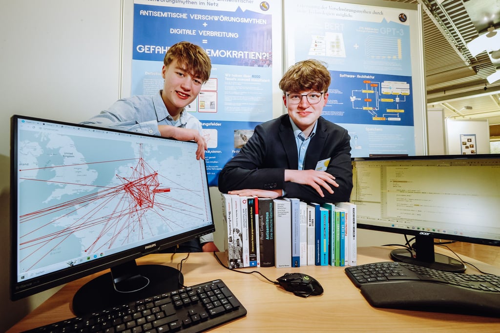 Jugend forscht: Schüler aus Paderborn qualifizieren sich für Bundesfinale