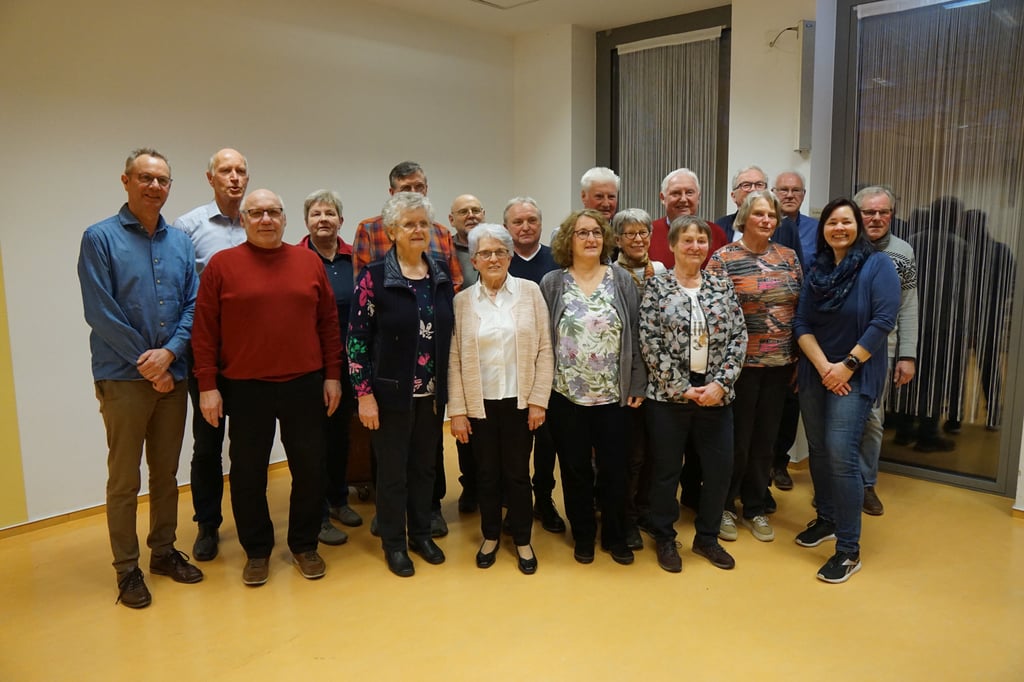 Heimatbund Wewer: Volker Odenbach und Antonia Schonlau übergeben ihre ...