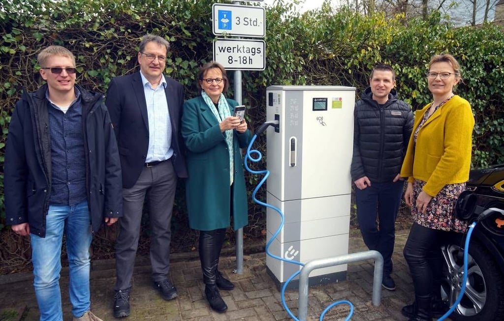 Fünf neue E-Ladestationen in Betrieb