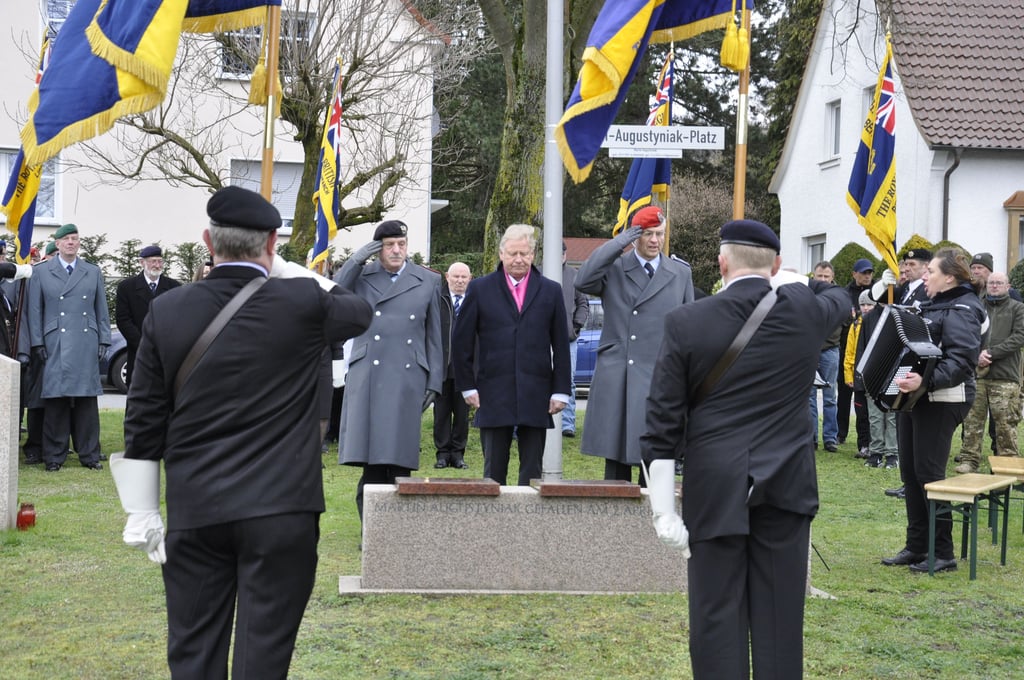 Bielefeld: Erinnerung an getötete Soldaten