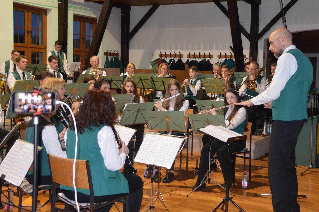 50 Musiker aus Dössel können auch Grönemeyers Hits