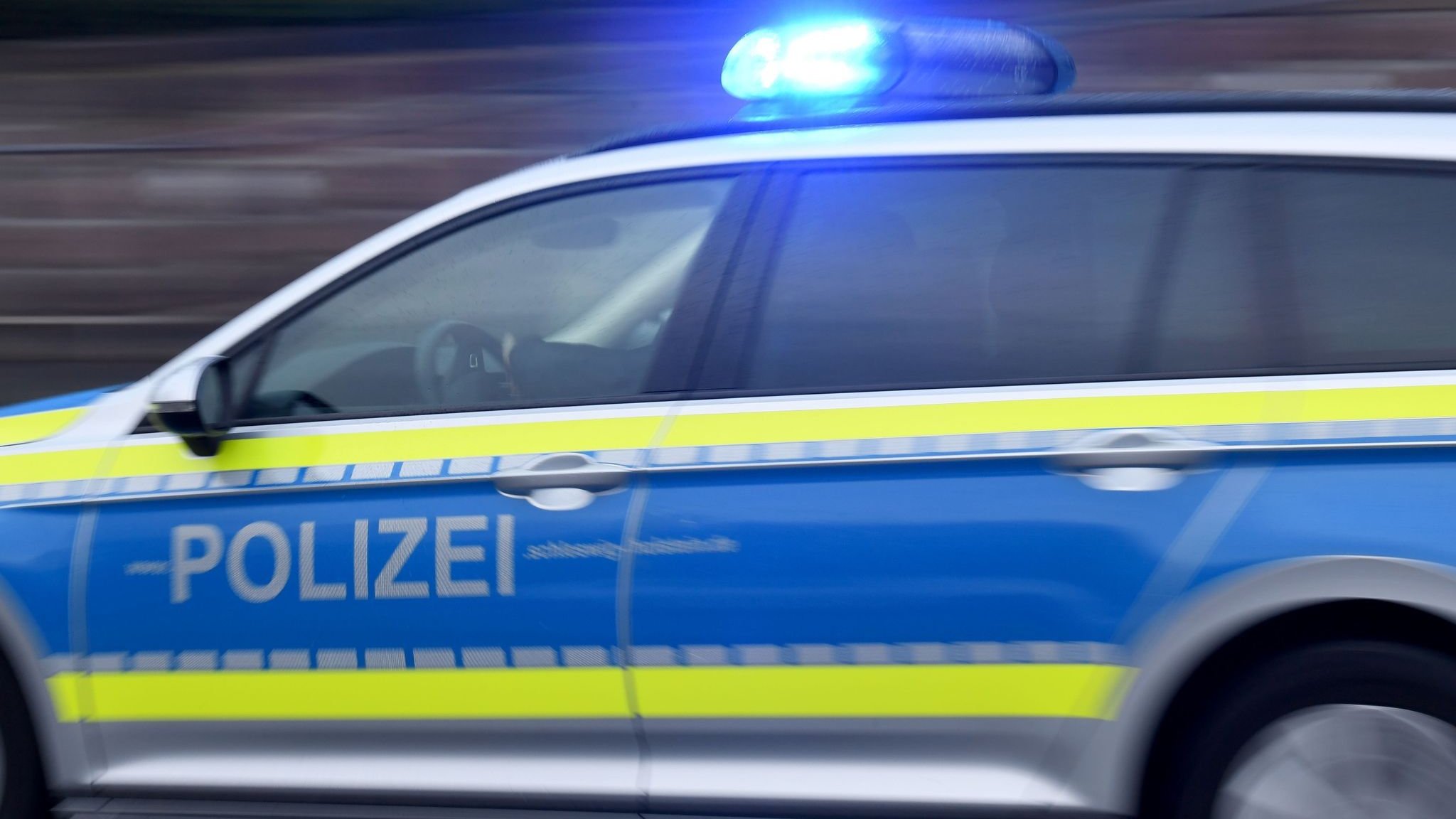 Polizei Warburg nimmt flüchtenden Raser fest und erlebt Überraschung