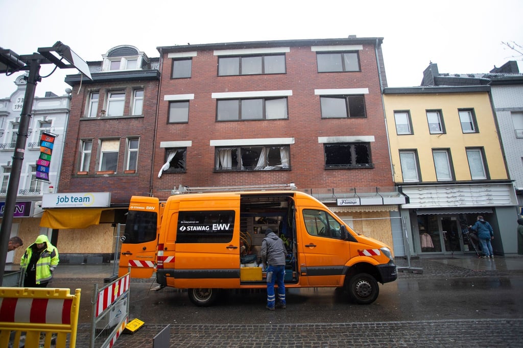 Nach Explosion in Eschweiler: Vater und Sohn in U-Haft Nach Explosion in Eschweiler: Vater und Sohn in U-Haft