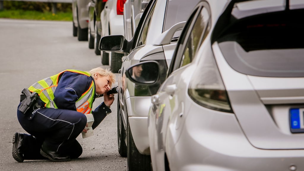 Kreis Höxter und der „Carfreitag“: Polizei verstärkt Präsenz auf der Straße