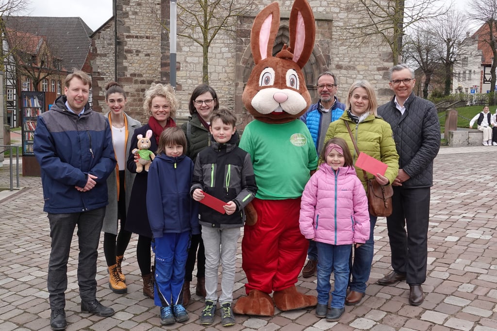 Osterhase Maxi kommt auch 2024 nach Warburg