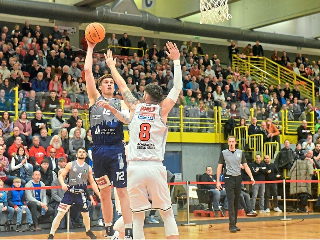Uni Baskets drücken Leverkusen die Daumen