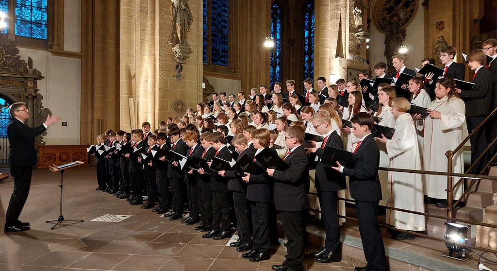 Mädchenkantorei am Paderborner Dom feiert ihr 15-jähriges Bestehen