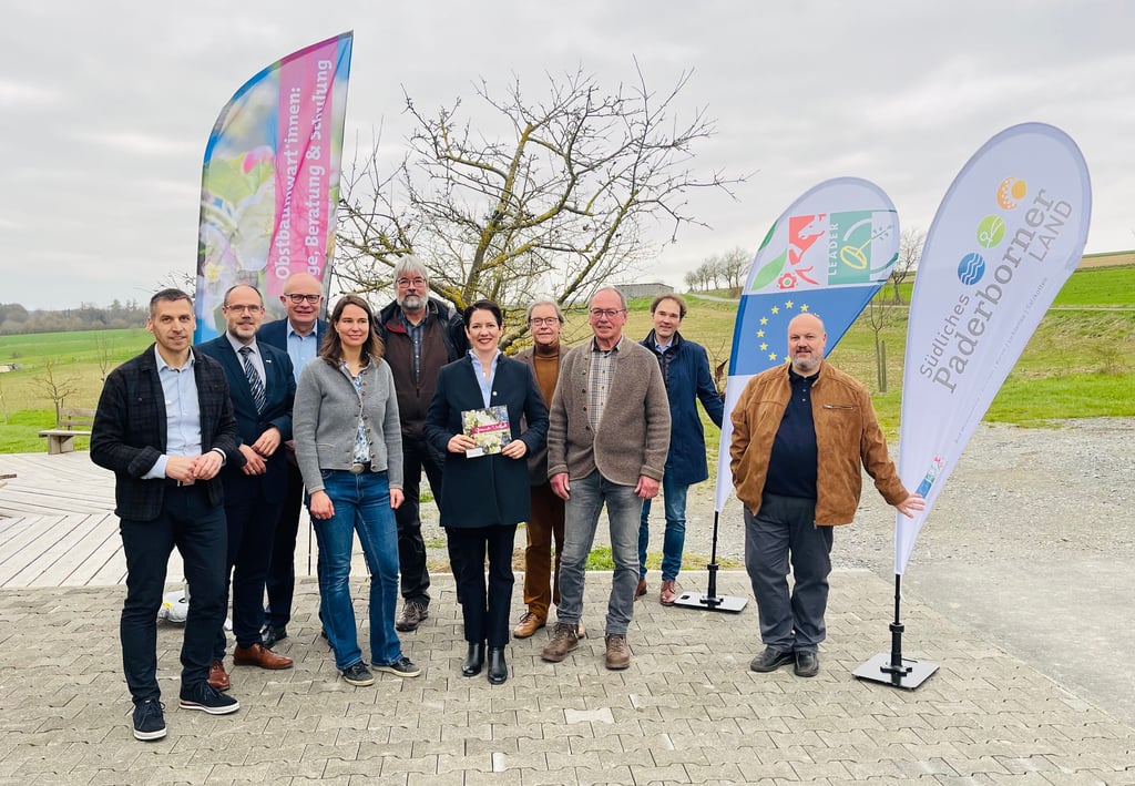 Landwirtschaftsministerin besucht Streuobst-Projekt in Bad Wünnenberg