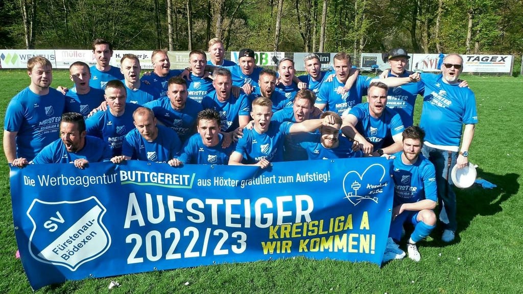 B-Liga Fußball: SV Fürstenau/Bödexen ist am Ziel. Meisterjubel unterm ...