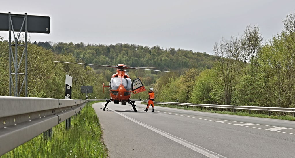 Schwerer Unfall auf der B 252 bei Brakel